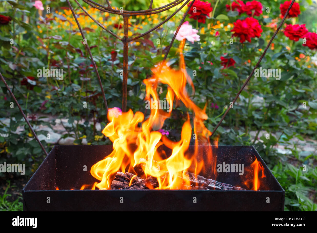Cooking charcoal brazier hi-res stock photography and images - Alamy