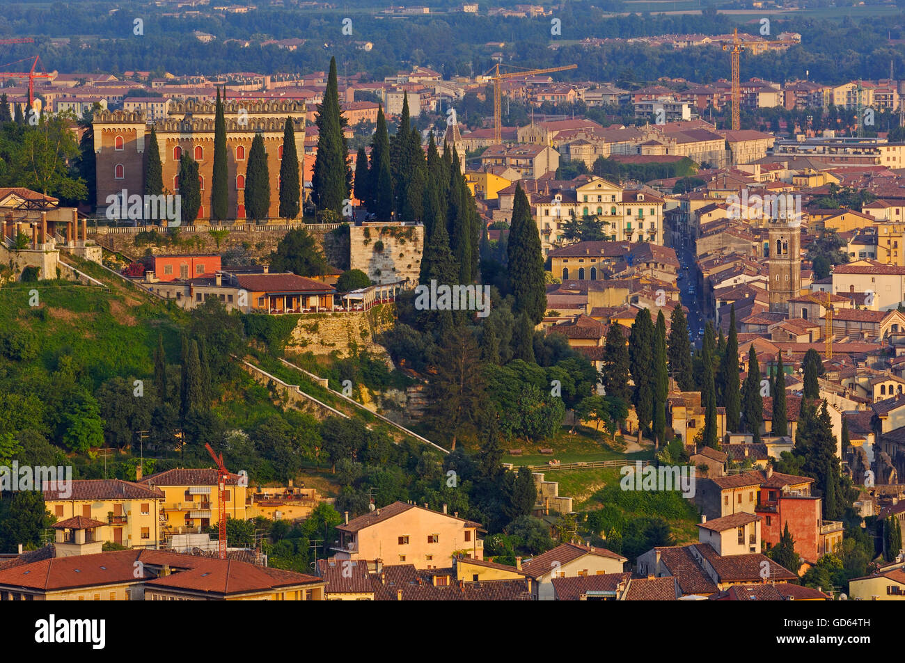 Palaces of verona hi-res stock photography and images - Alamy