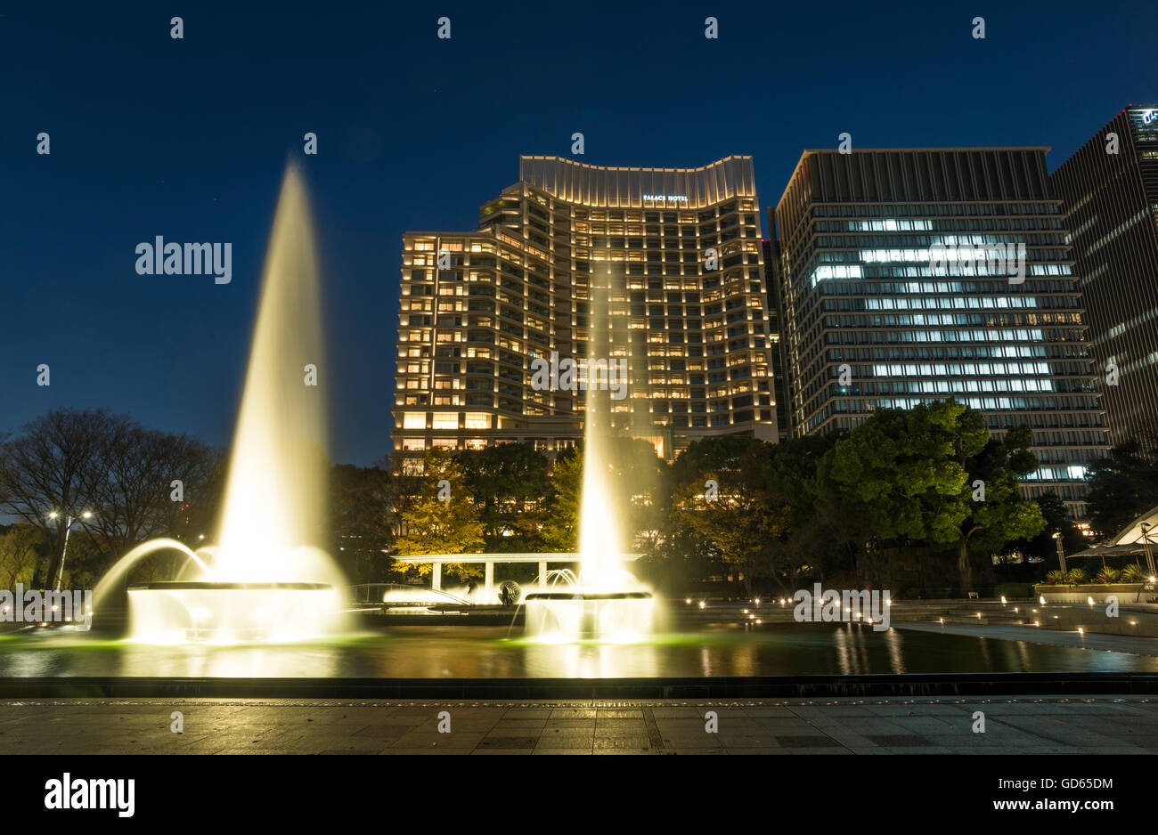 Wadakura Fountain Park, Kokyogaien National Gardens, Chiyoda-Ku,Tokyo ...
