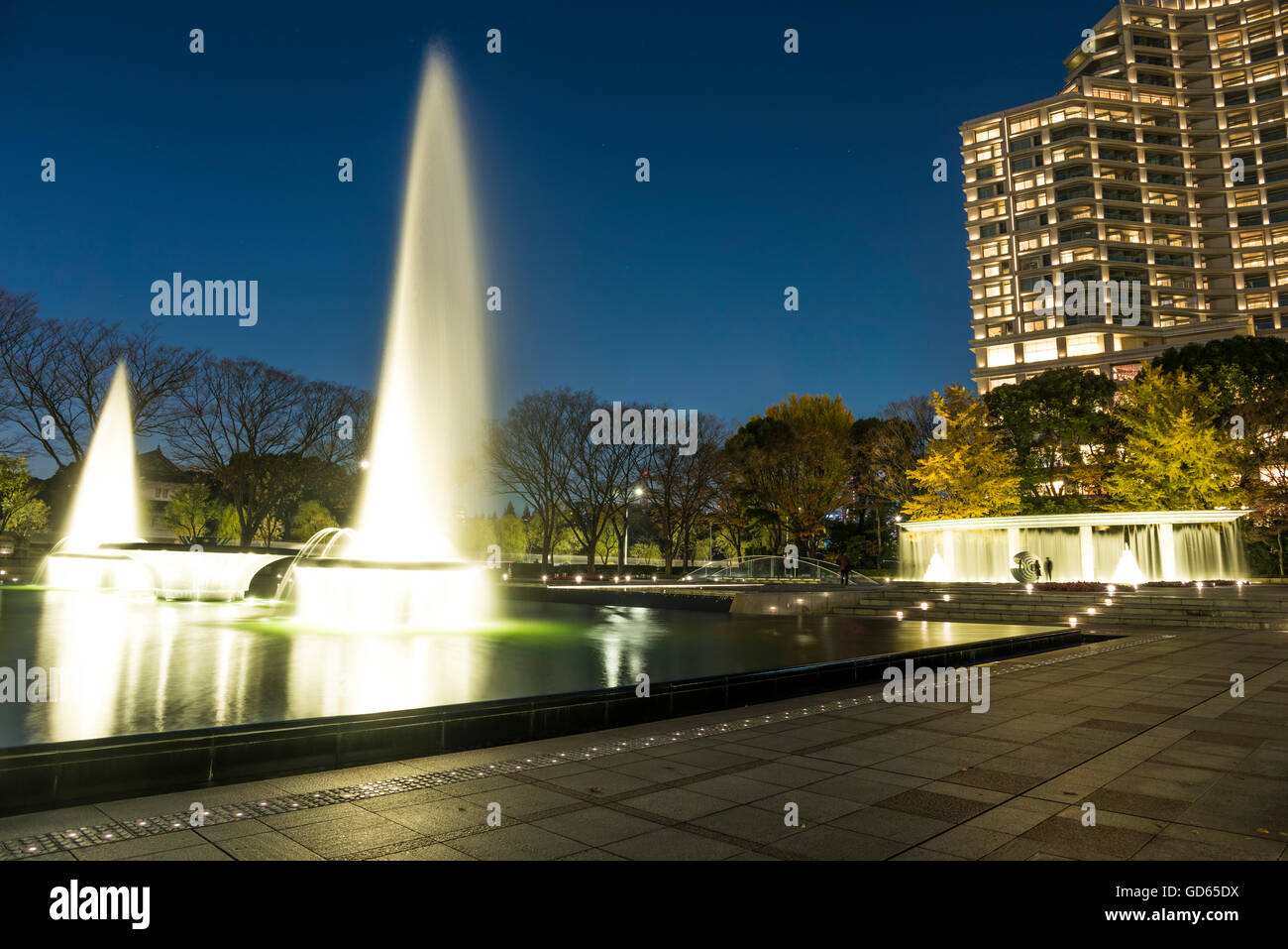 Wadakura Fountain Park, Kokyogaien National Gardens, Chiyoda-Ku,Tokyo ...