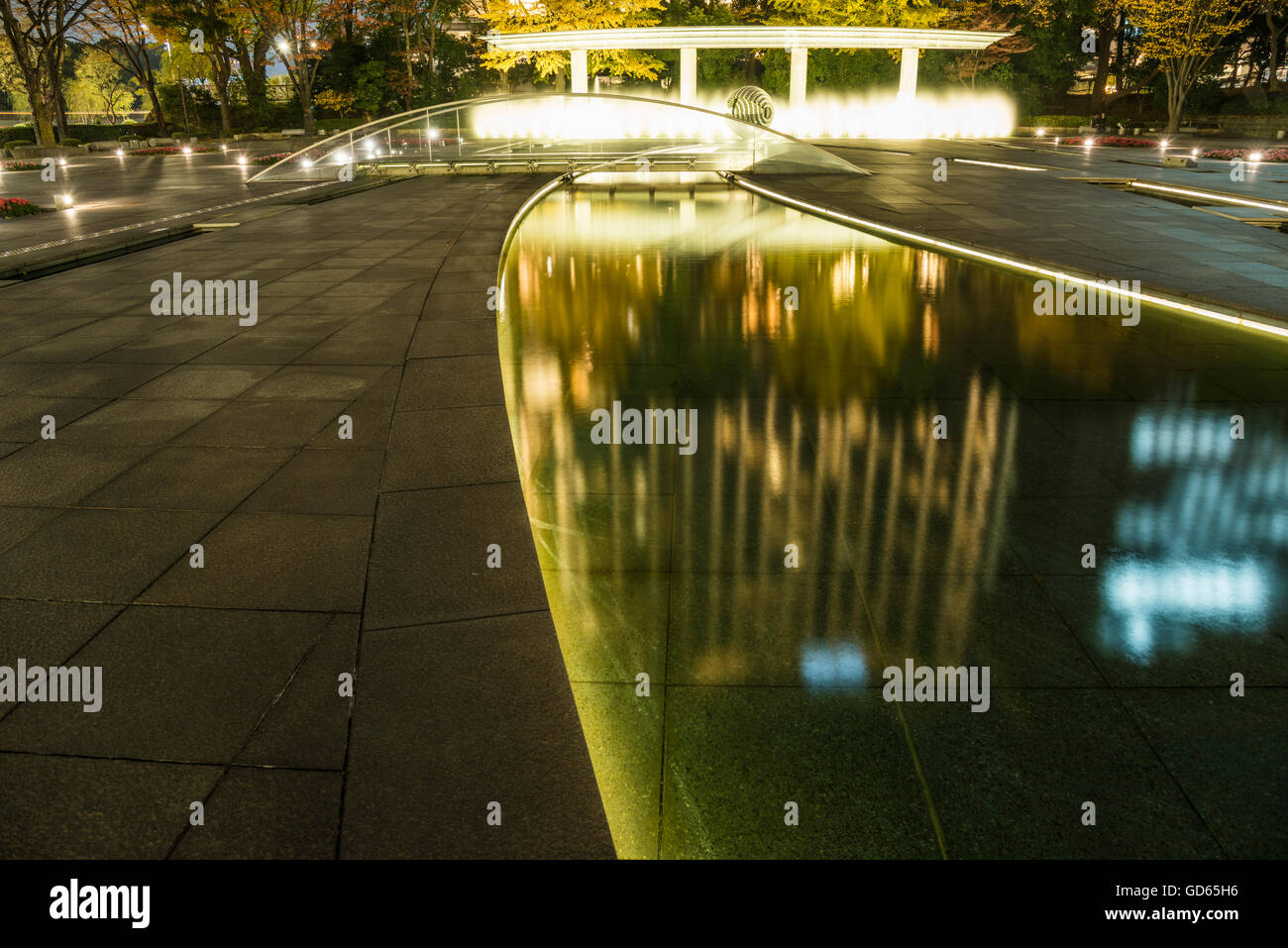 Wadakura Fountain Park, Kokyogaien National Gardens, Chiyoda-Ku,Tokyo ...