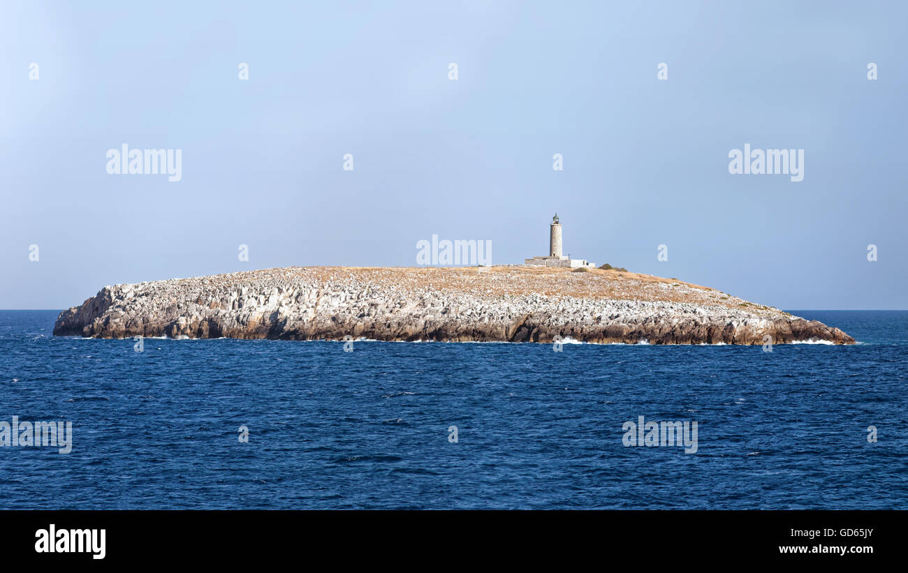 Islet waves hi-res stock photography and images - Alamy