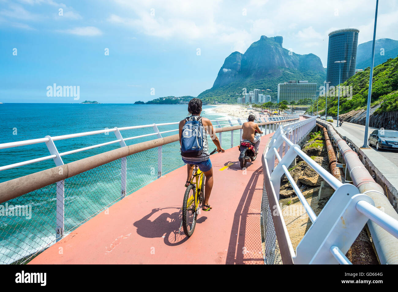 Scooter share or hi-res stock photography and images - Alamy