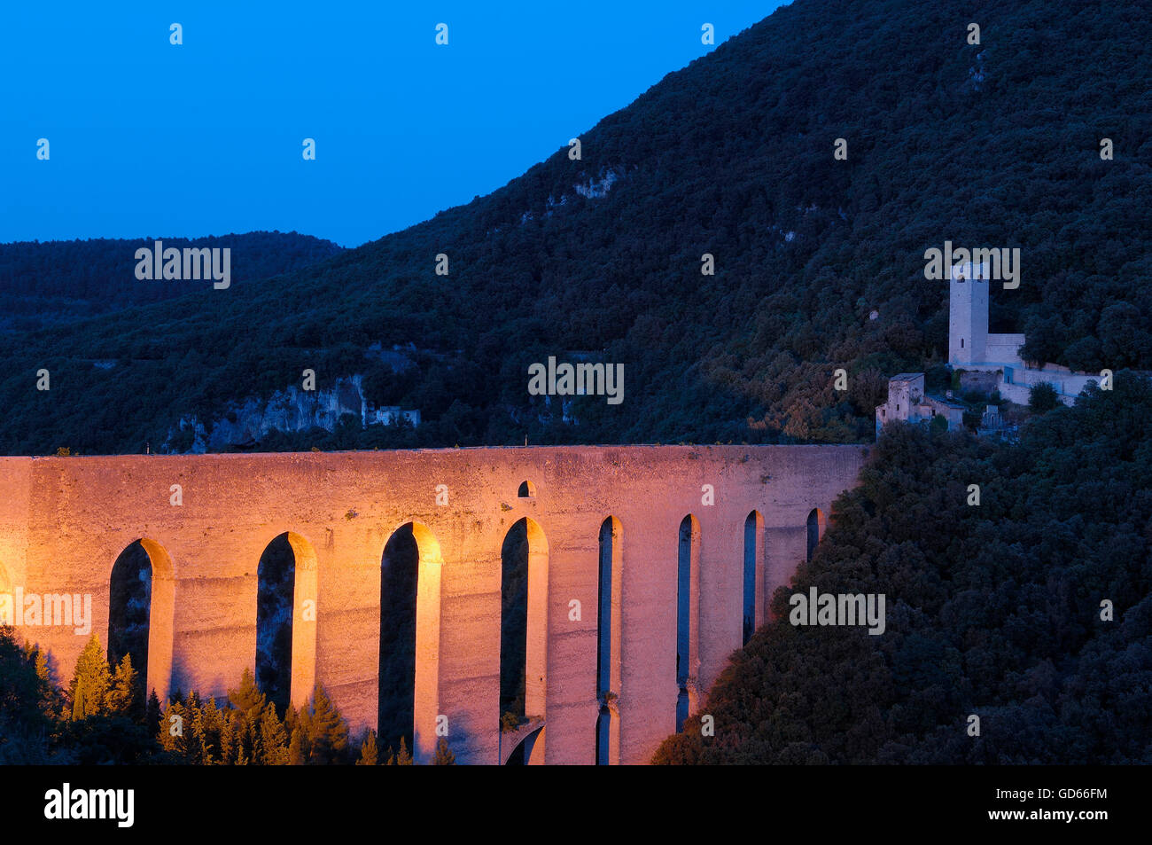 Spoleto, Umbria, Ponte delle torri, Tower Bridge, Italy, Europe Stock ...