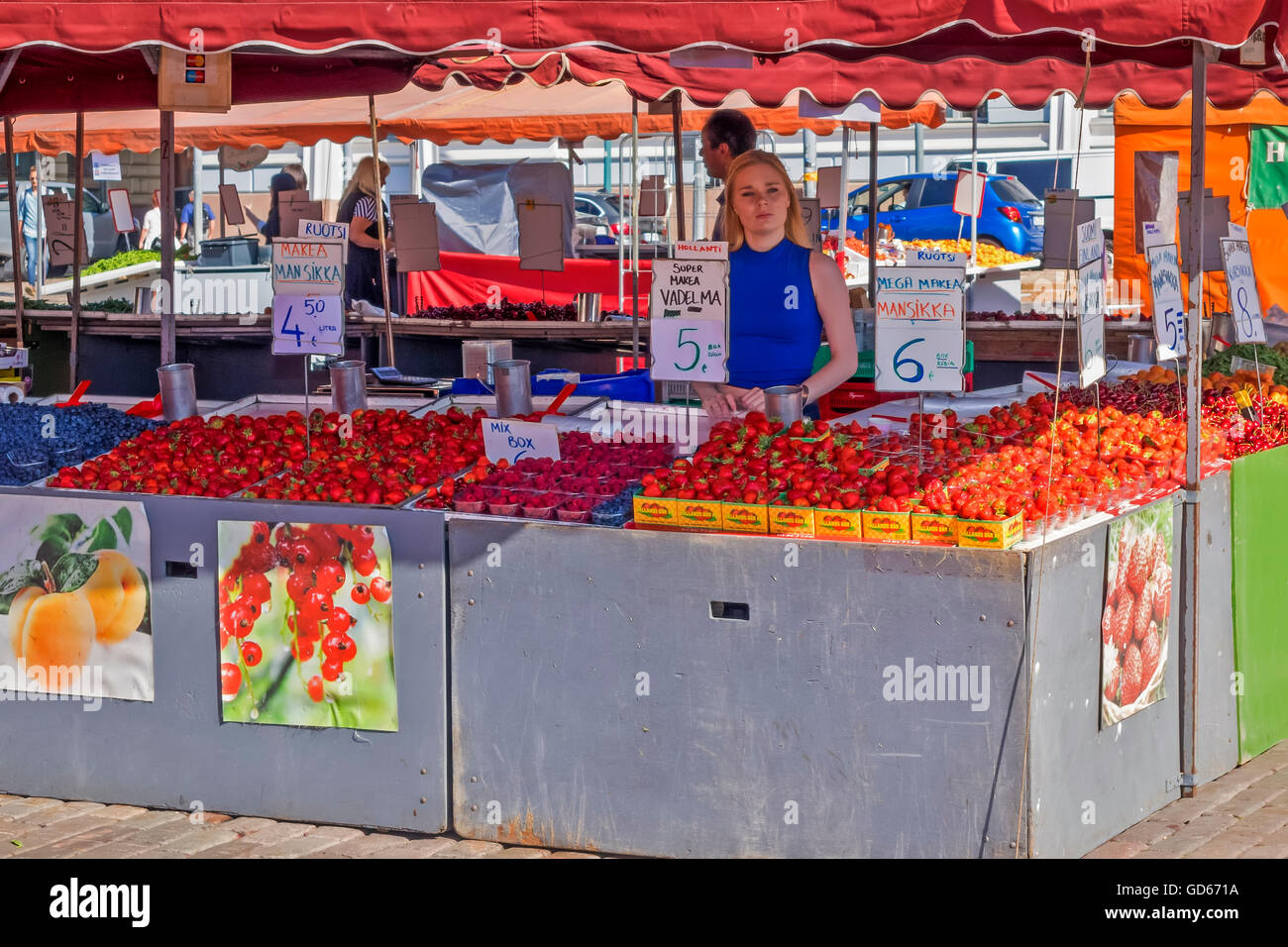 Helsinki market hi-res stock photography and images - Alamy