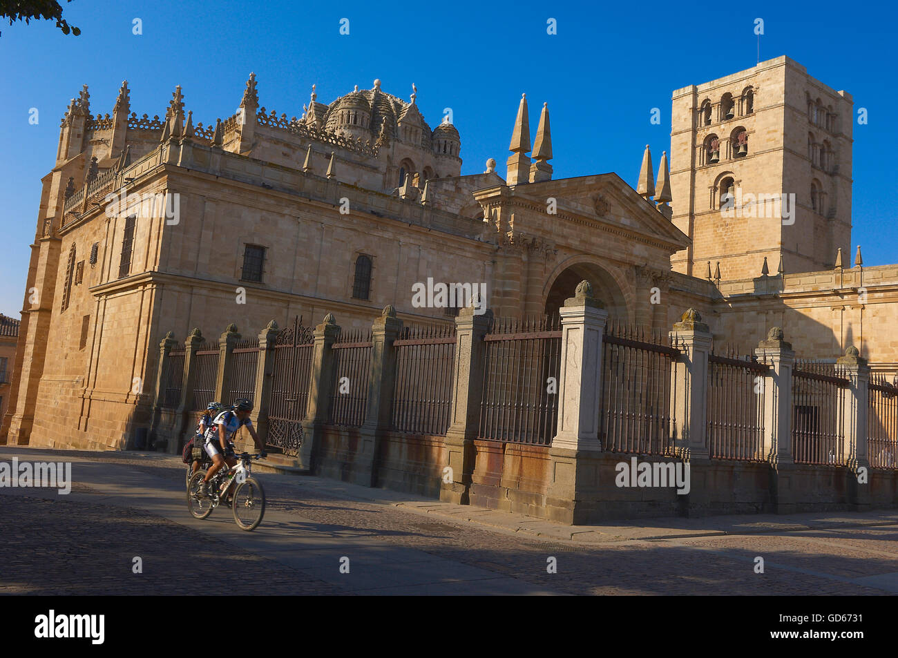 Plata medieval hi-res stock photography and images - Alamy