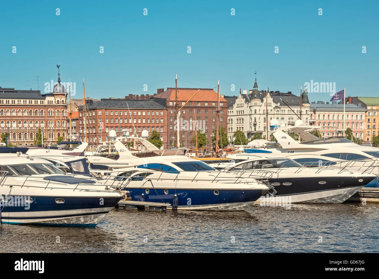 Motor boats hi-res stock photography and images - Alamy
