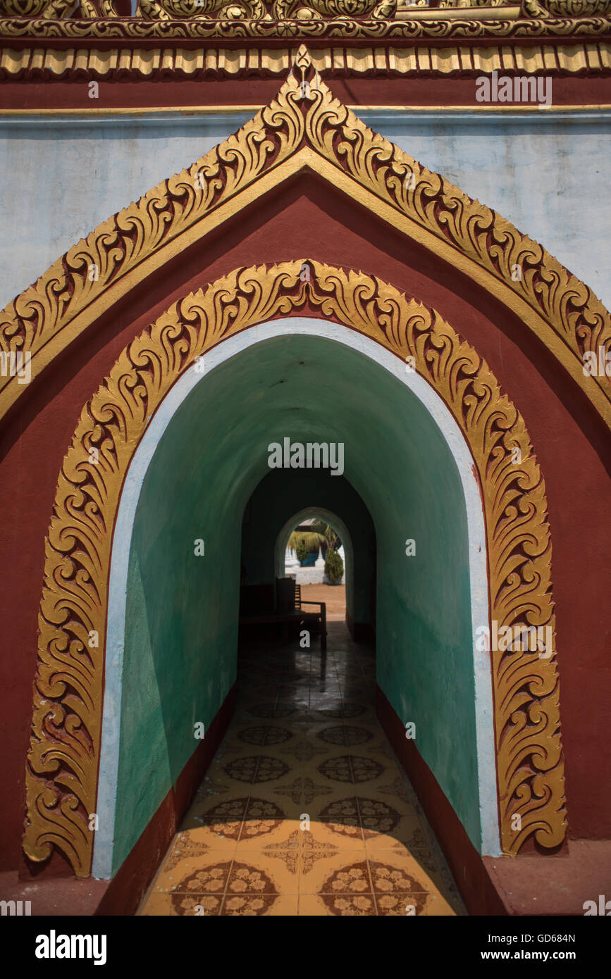 Ornated entrance door in a Buddhist pagoda in Sagaing Hills, Near ...