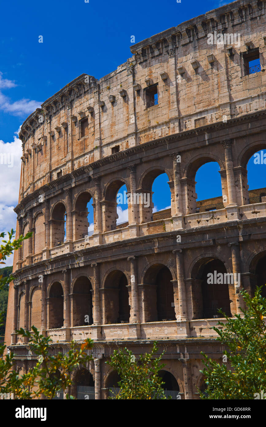 Vertical photos of colosseum hi-res stock photography and images - Alamy