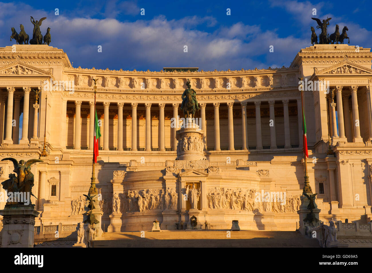 National Monument to Victor Emmanuel II, Vittorio Emanuele II Monument ...