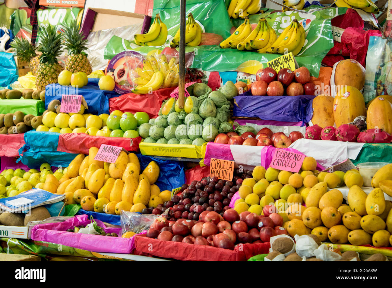Display mexican food stall hi-res stock photography and images - Alamy