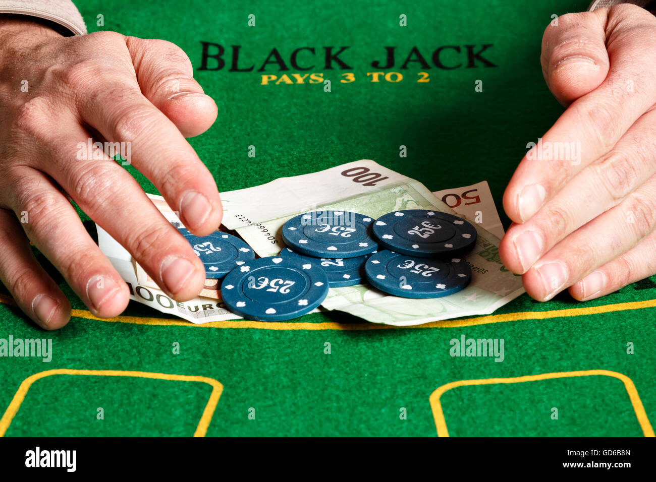 Poker table and player hi-res stock photography and images - Alamy