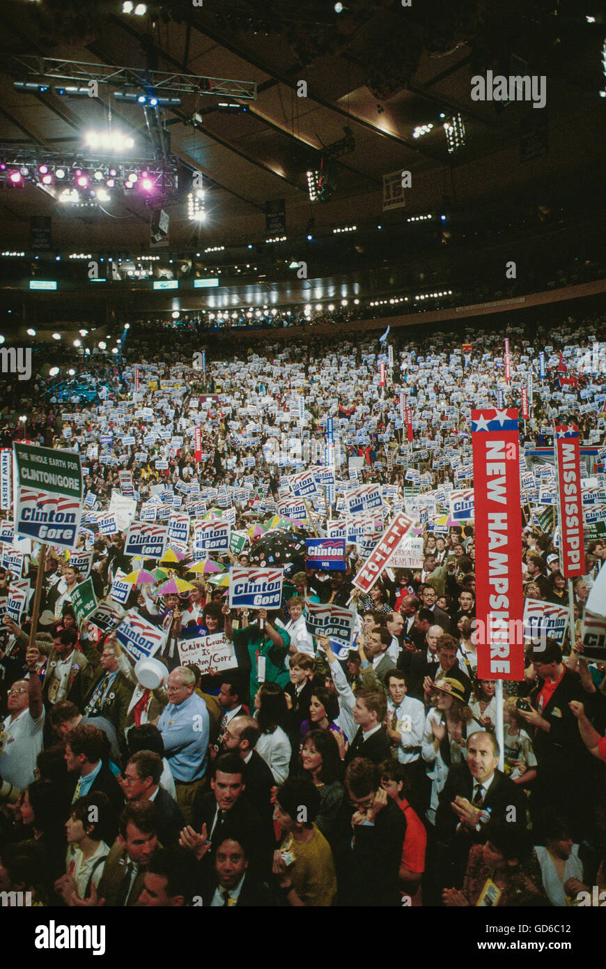 1992 democratic convention clinton gore hi-res stock photography and ...