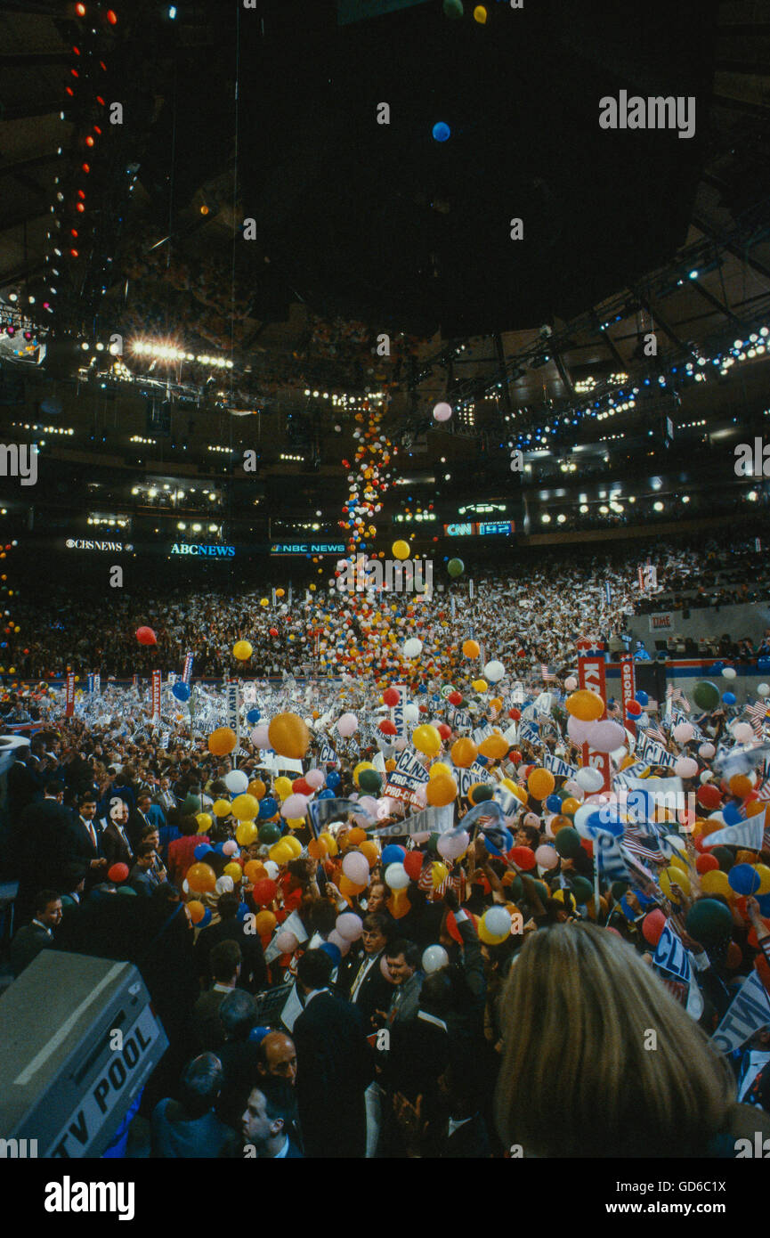 1992 democratic convention clinton gore hi-res stock photography and ...