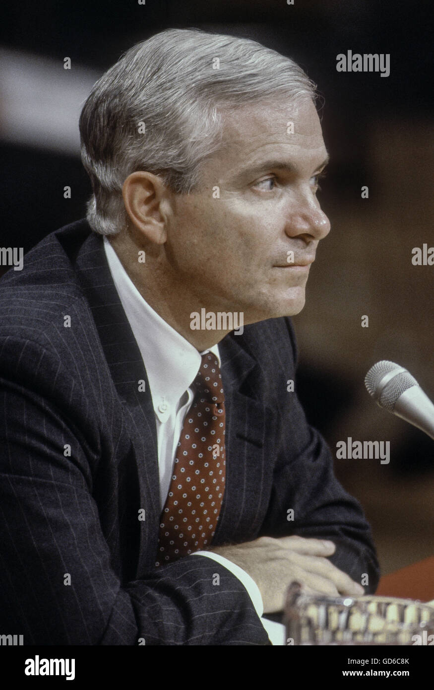 Robert gates cia hi-res stock photography and images - Alamy