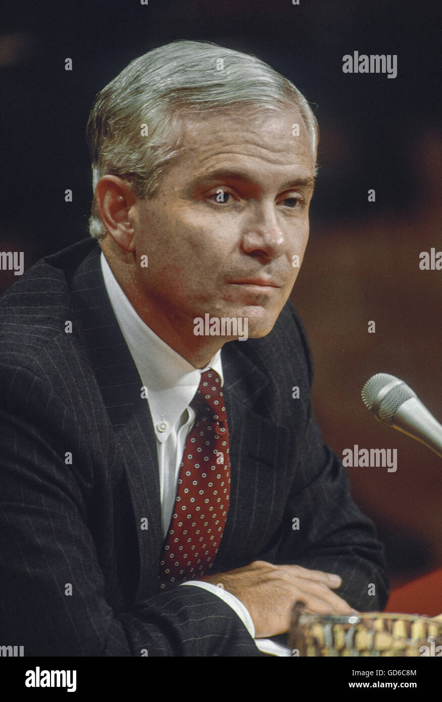 Robert gates senate hi-res stock photography and images - Alamy