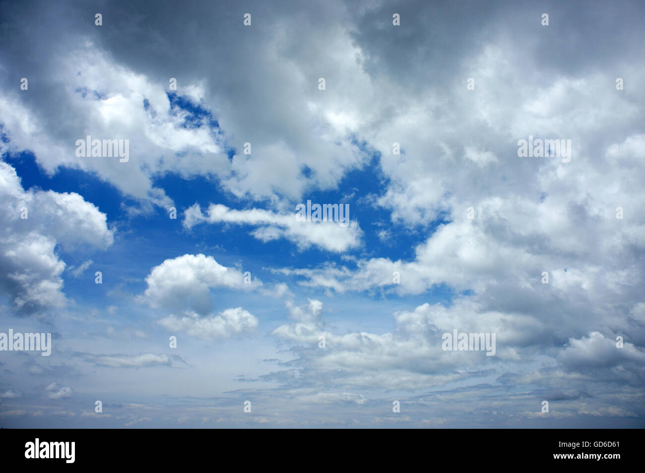 Dark cloud mass hi-res stock photography and images - Alamy