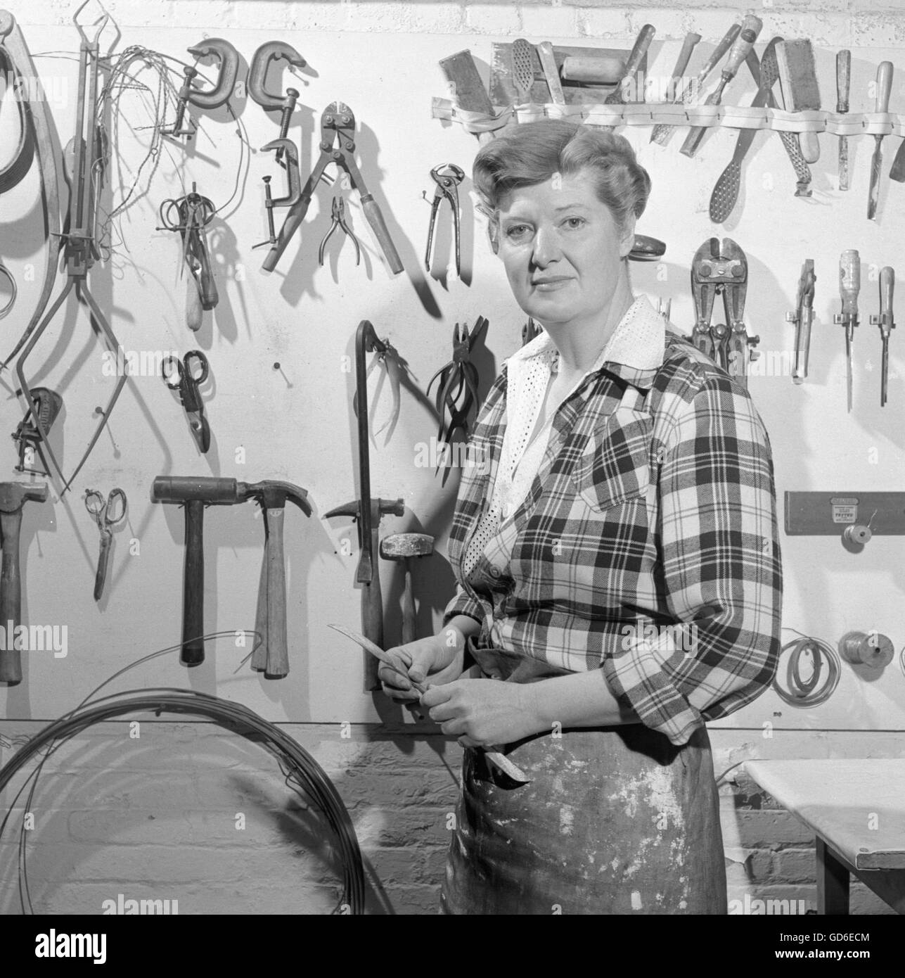 Mary Callery, sculptor, 1950 Stock Photo - Alamy