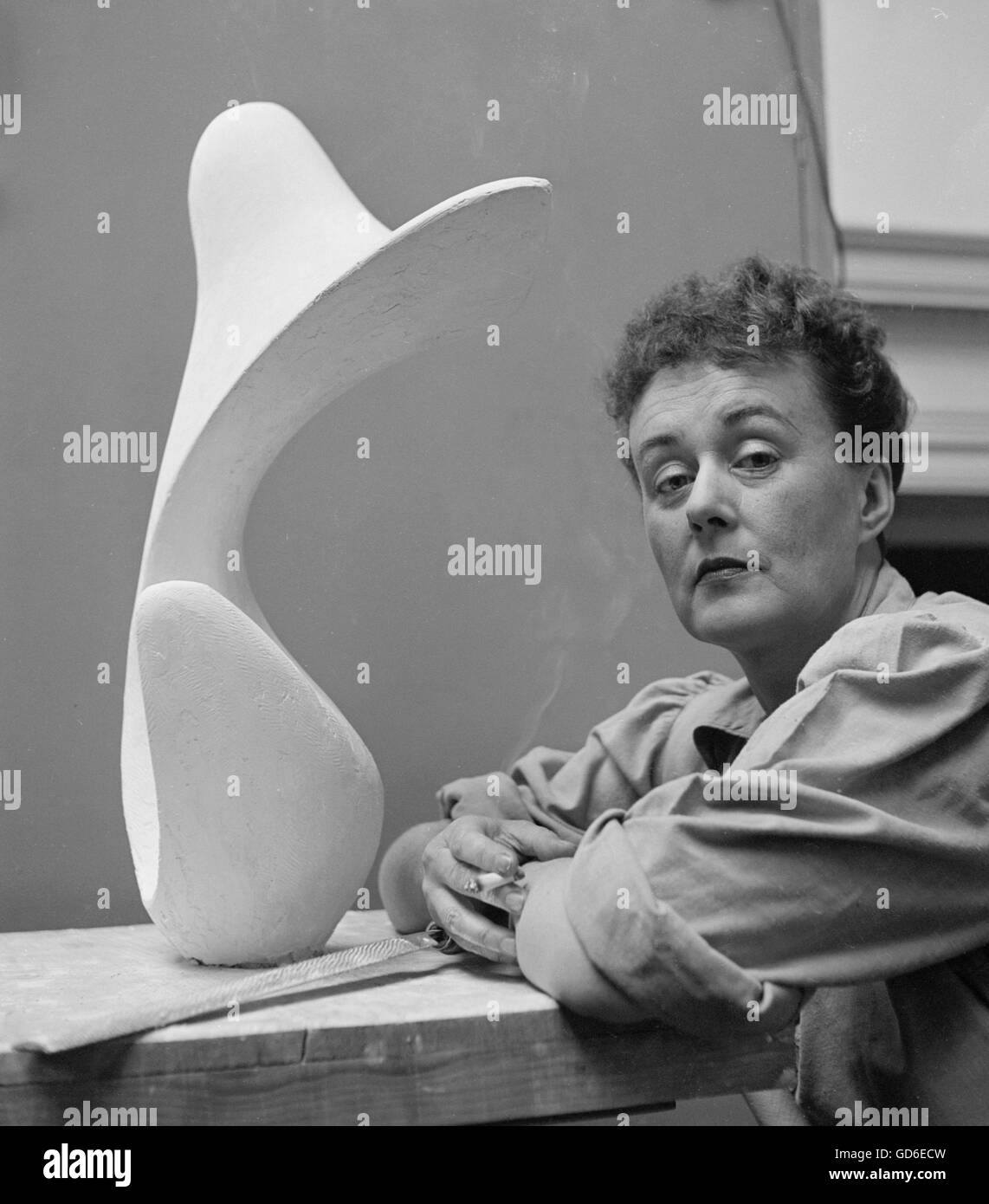 Guitou Knoop, sculptor, 1950 Stock Photo - Alamy