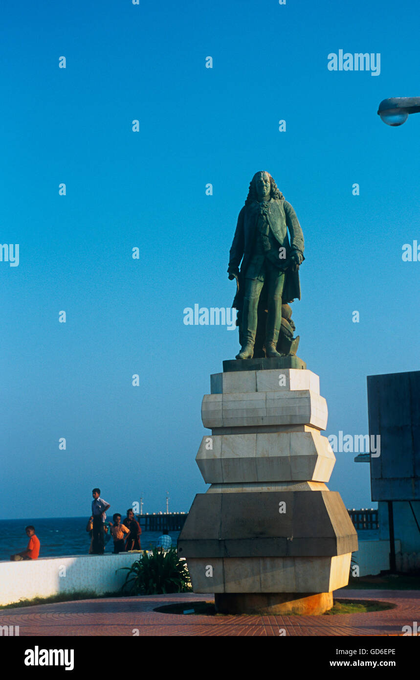 Dupleix statue hi-res stock photography and images - Alamy