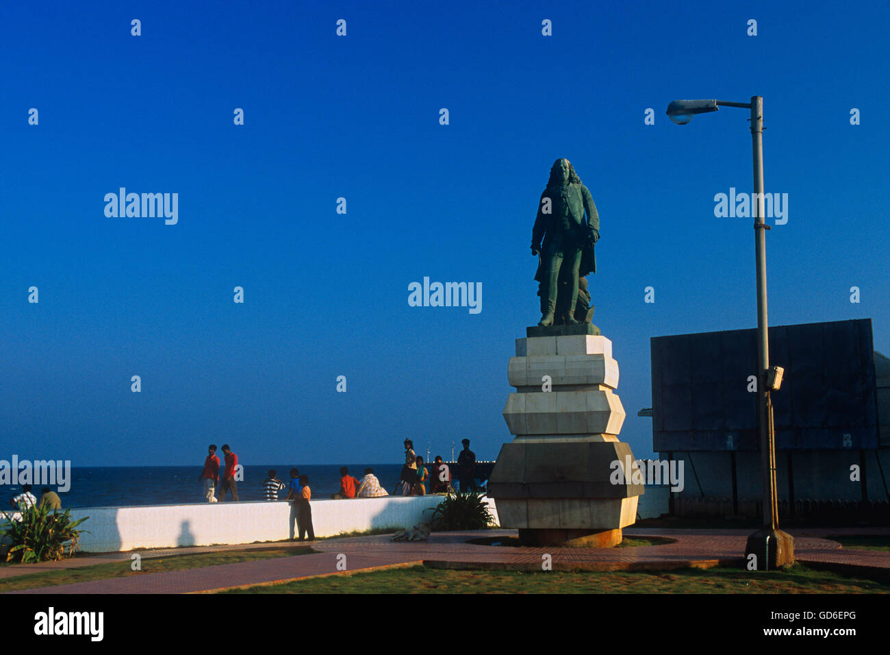 Joseph Francois Dupleix Statue Stock Photo - Alamy