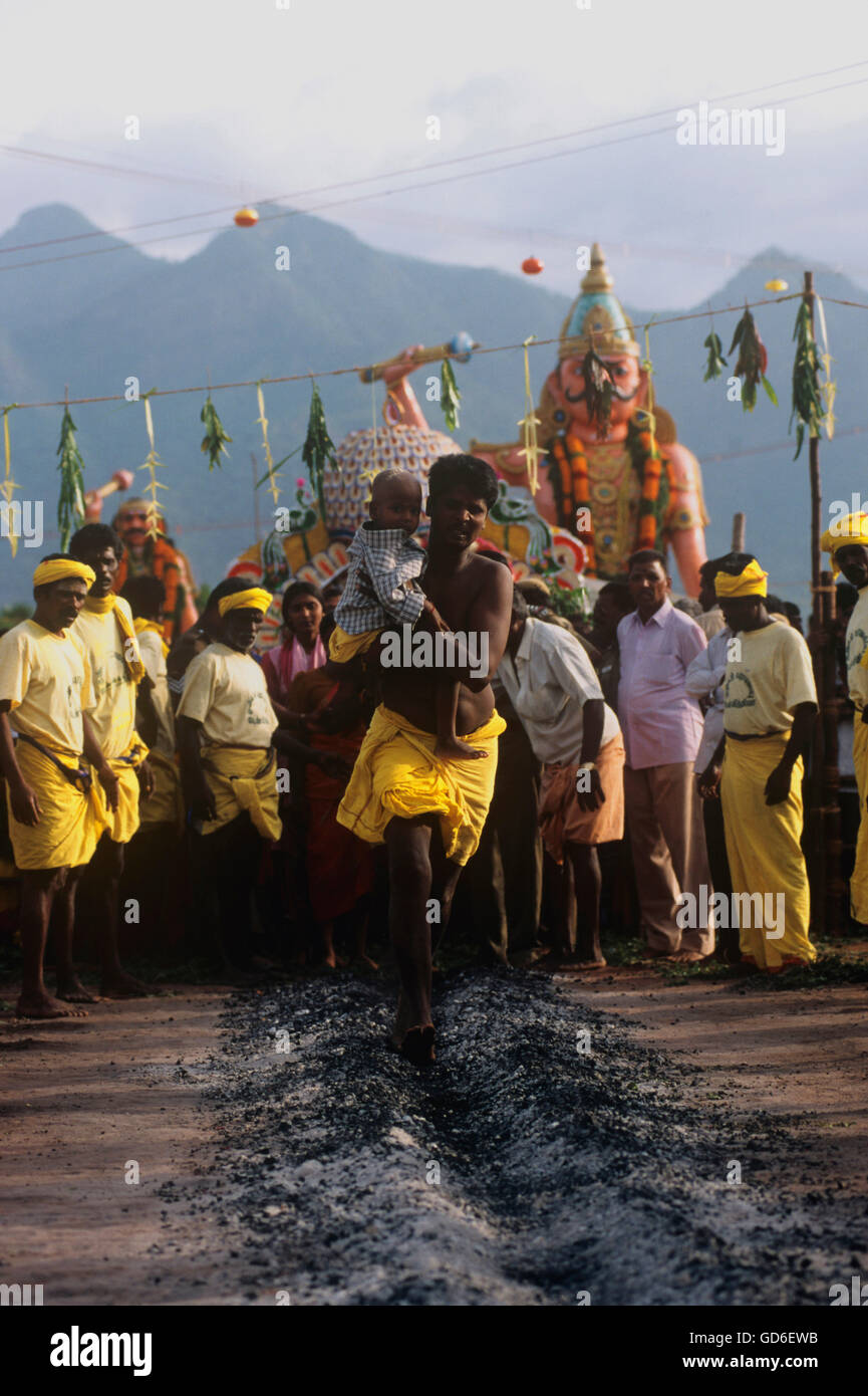 Firewalking hi-res stock photography and images - Alamy