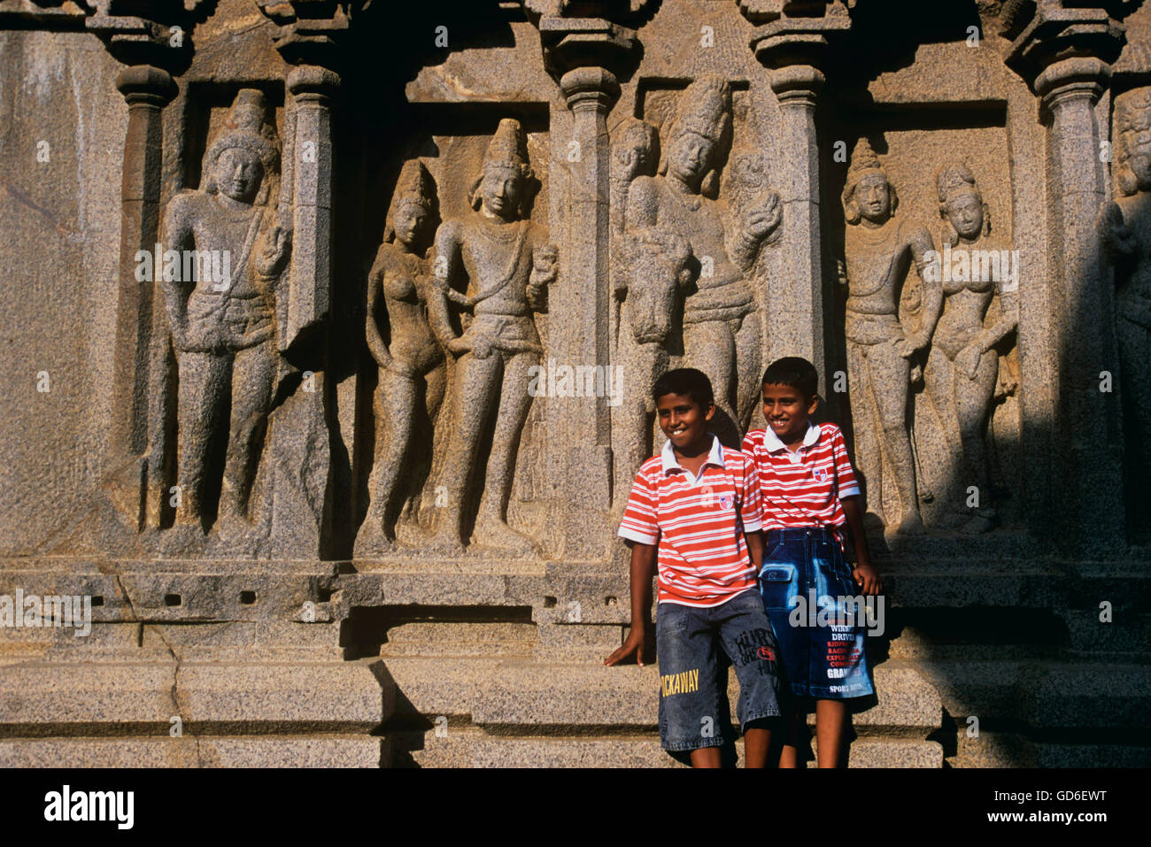 Carved figures in Arjun Ratha Stock Photo - Alamy