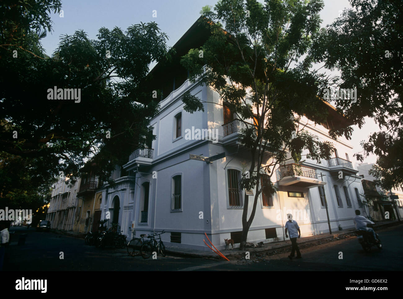 Pondicherry heritage buildings hi-res stock photography and images - Alamy