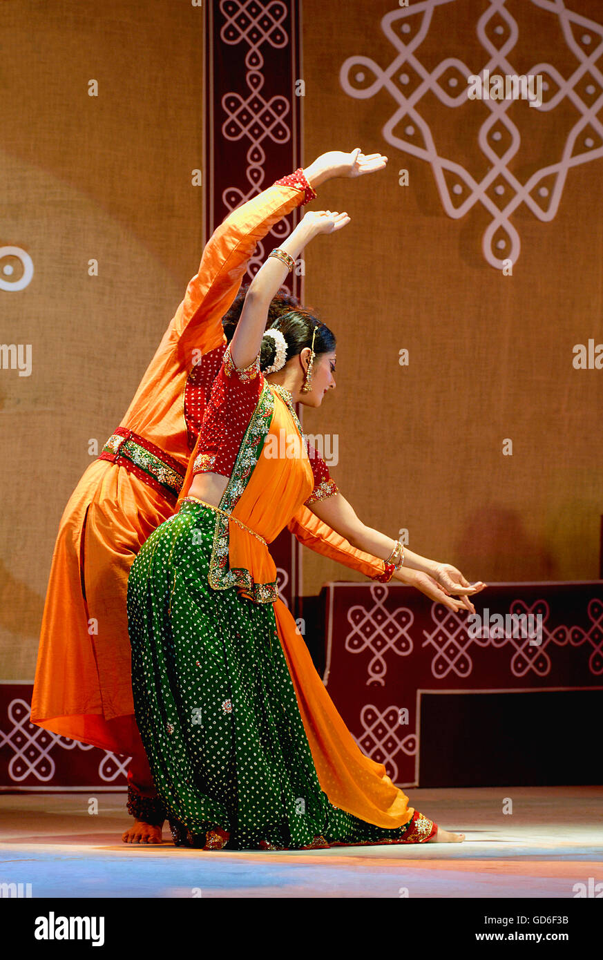 Kathak woman dancing india hi-res stock photography and images - Alamy