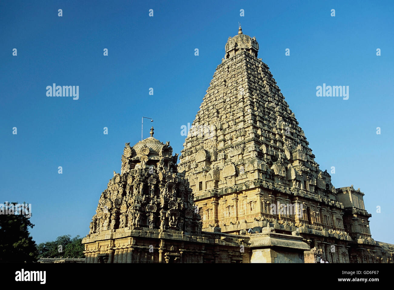 Brahadeeswarar temple hi-res stock photography and images - Alamy