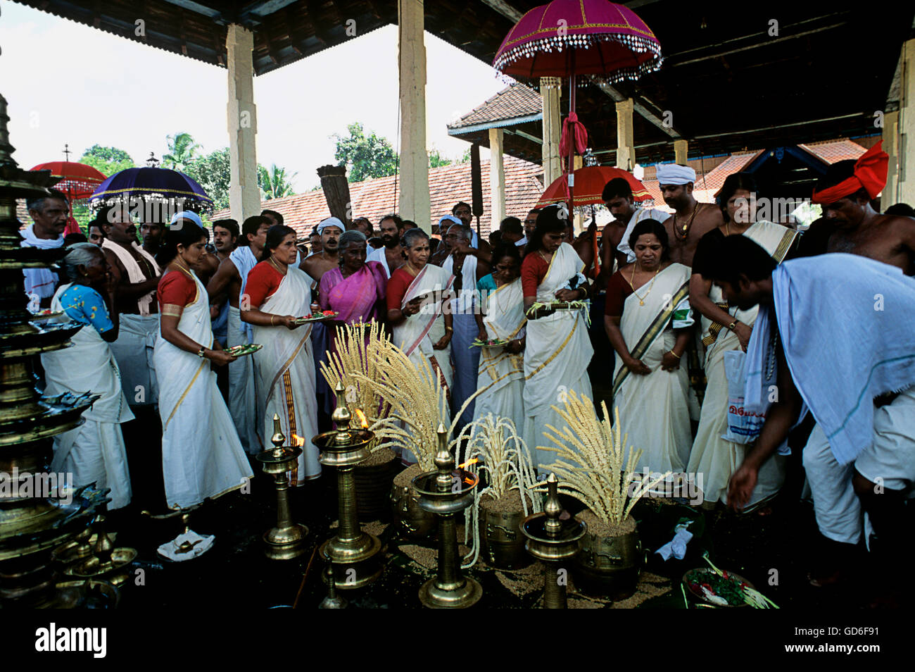 Onam festivals hi-res stock photography and images - Alamy