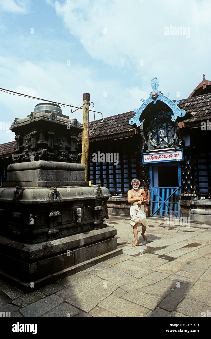 Irinjalakuda Koodal Manikyam Temple Stock Photo - Alamy