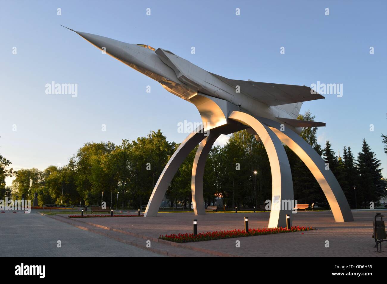 Aircraft monument hi-res stock photography and images - Alamy
