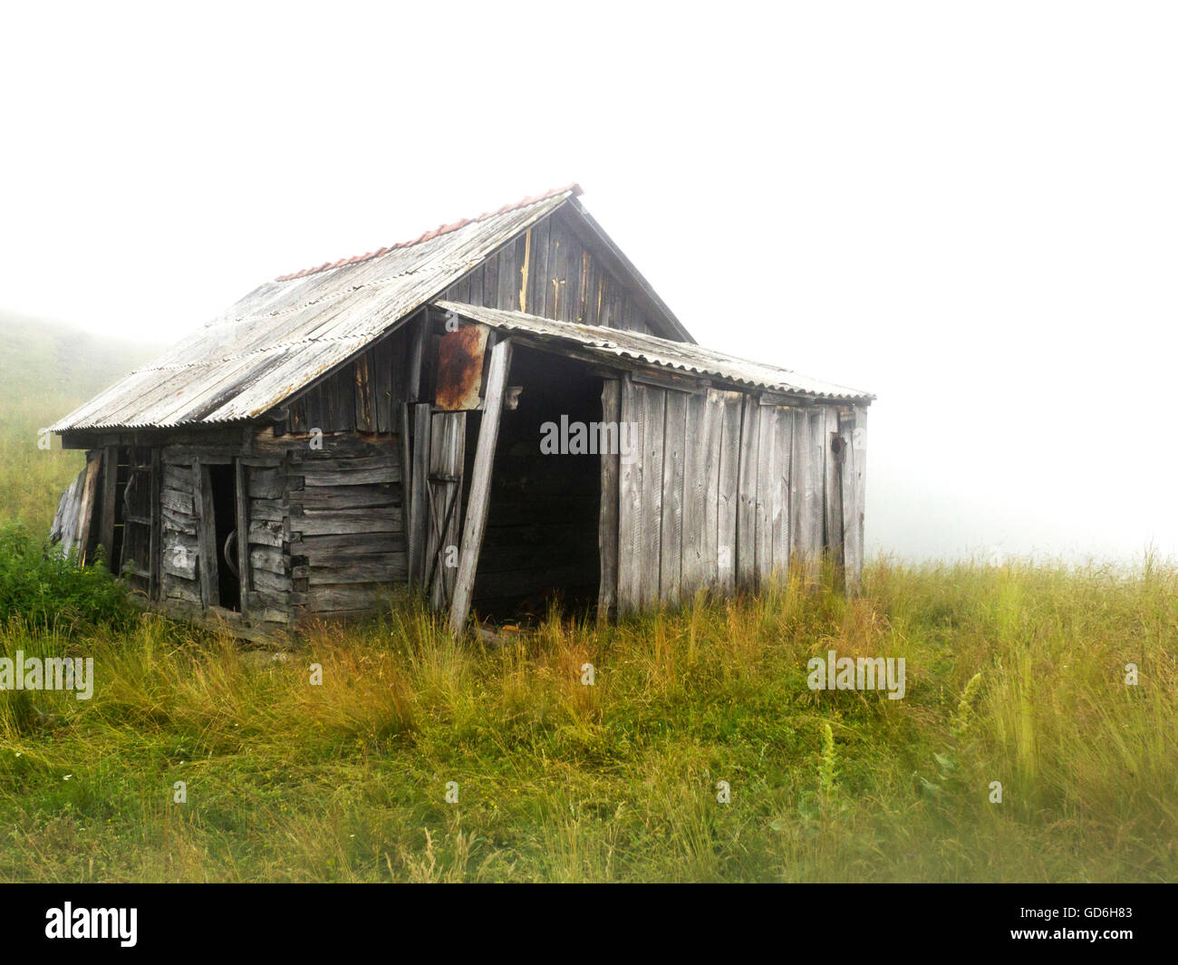 old wooden shed Stock Photo - Alamy