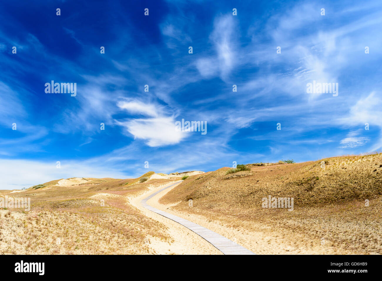 Perfect path in the middle of nowhere Stock Photo - Alamy