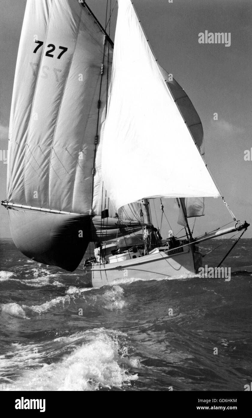 Old gaffers race hi-res stock photography and images - Alamy