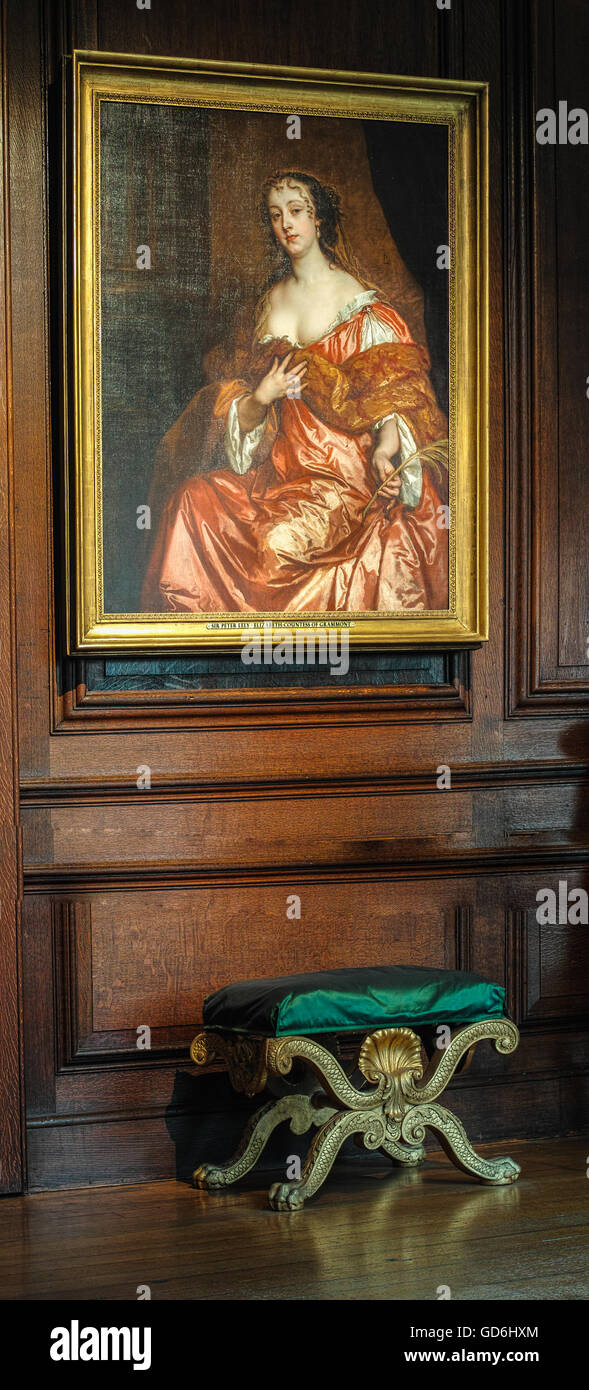Charles ii hampton court palace hi-res stock photography and images - Alamy