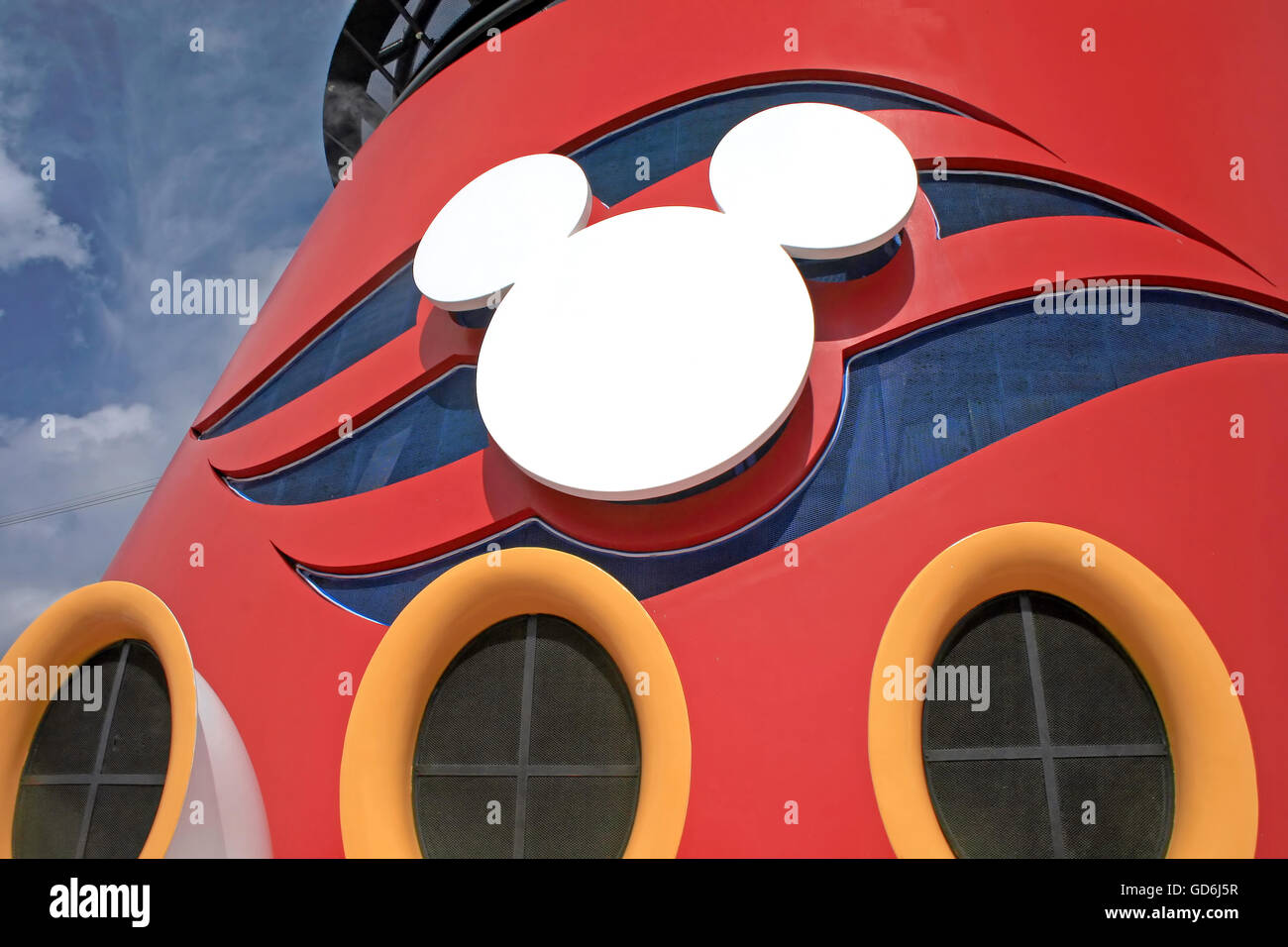 Disney cruise line hi-res stock photography and images - Alamy