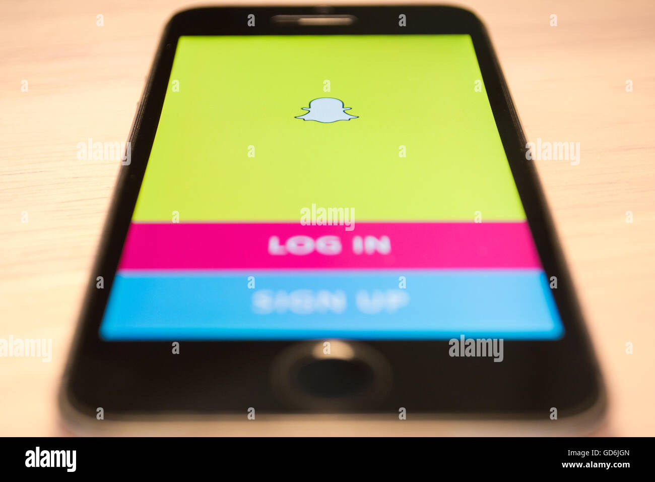 Snapchat High Resolution Stock Photography and Images - Alamy