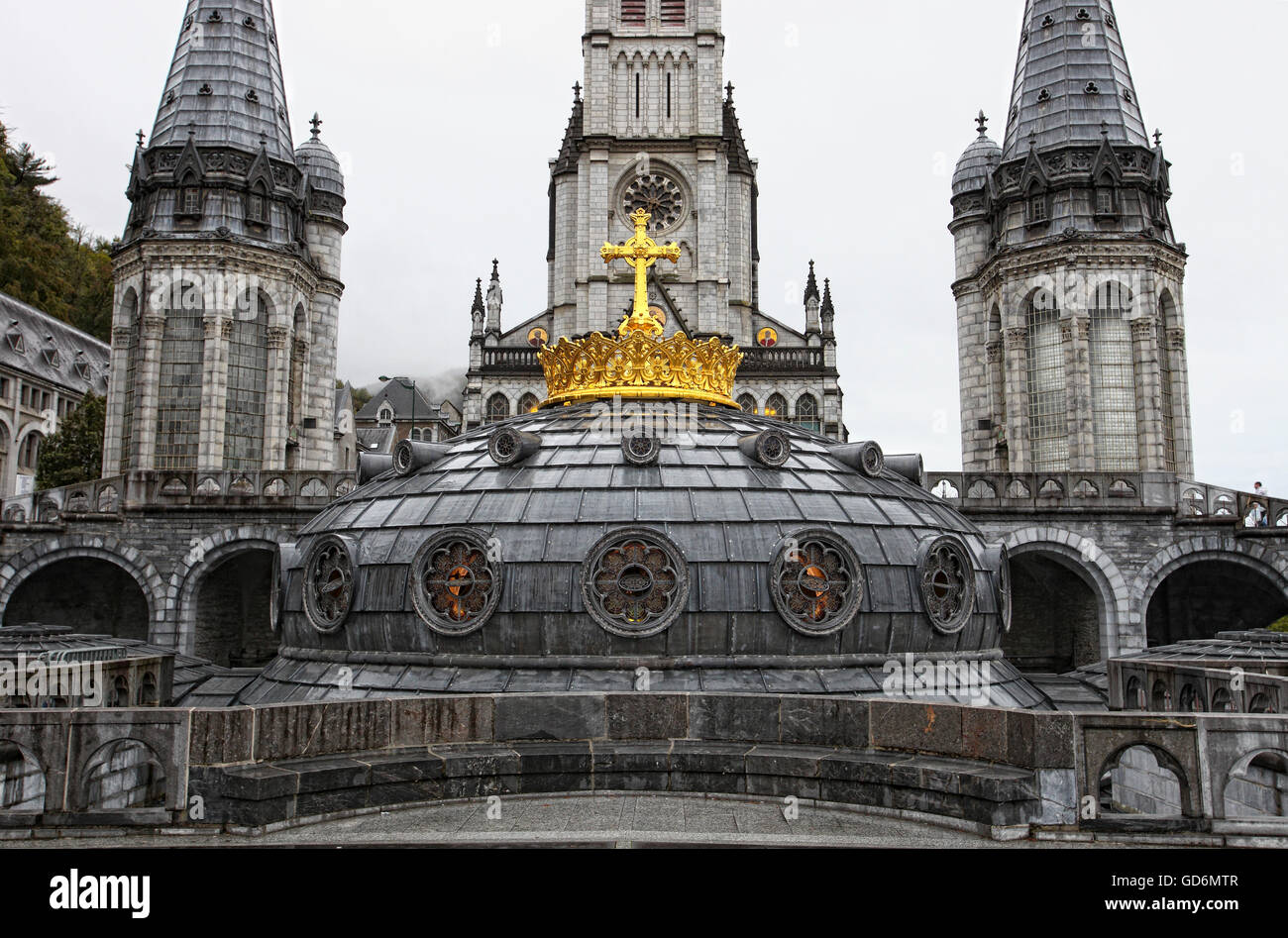 France, Hautes Pyrenees, Lourdes, Basilique Notre Dame de Lourdes Stock ...