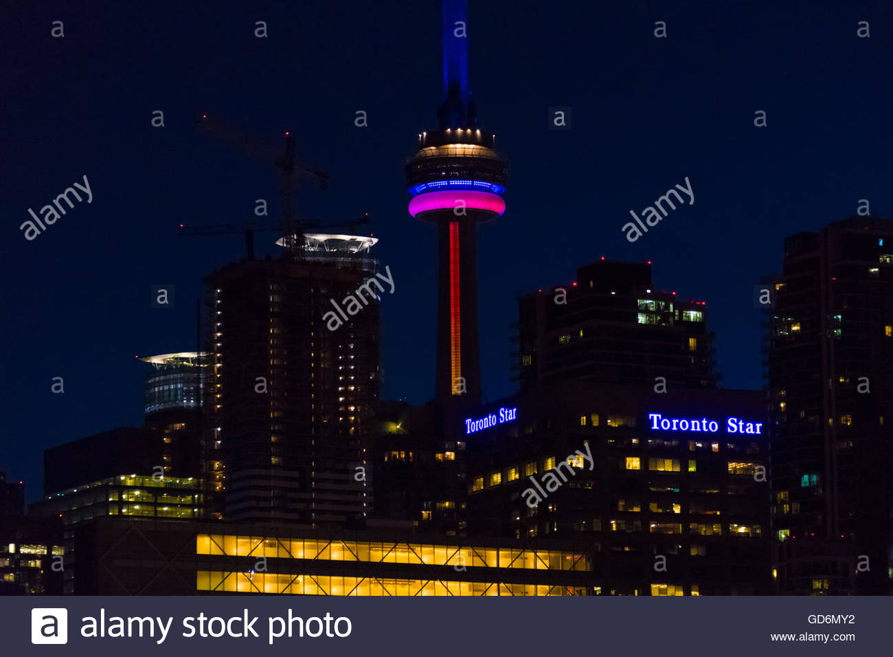 Cn Tower At Night Stock Photos & Cn Tower At Night Stock Images - Alamy