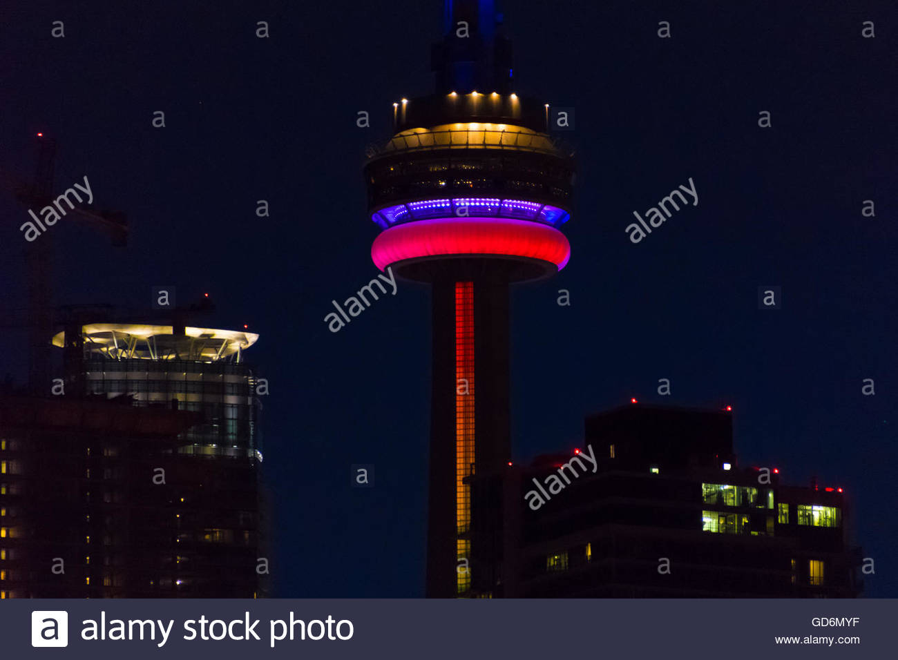 Cn Tower At Night Stock Photos & Cn Tower At Night Stock Images - Alamy