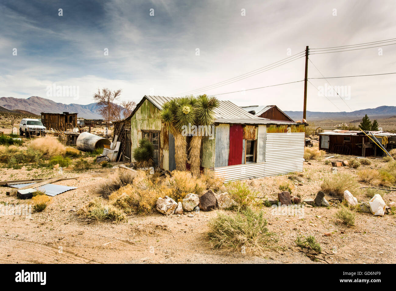 Ramshackle house hi-res stock photography and images - Alamy