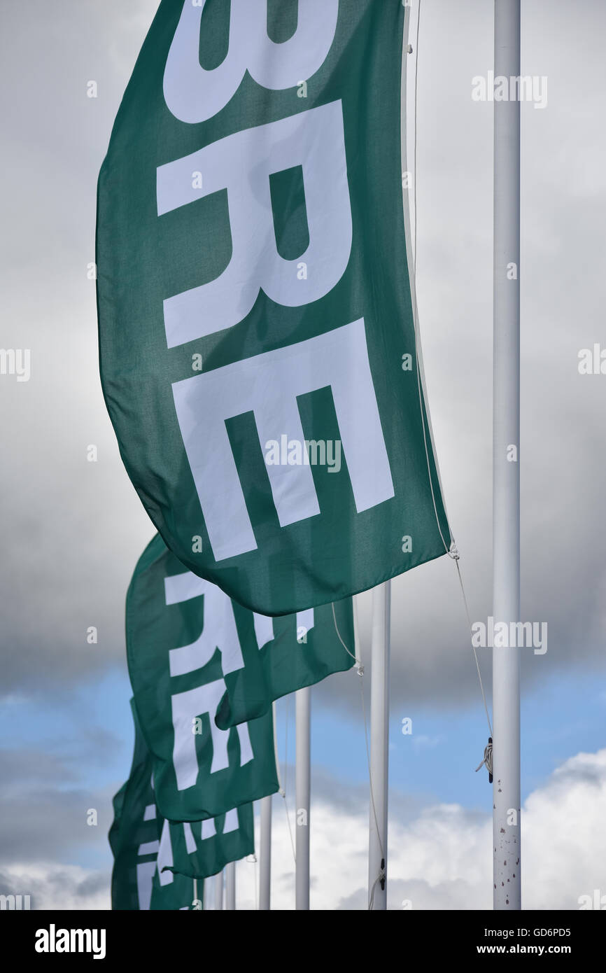 Vertical flag hi-res stock photography and images - Alamy