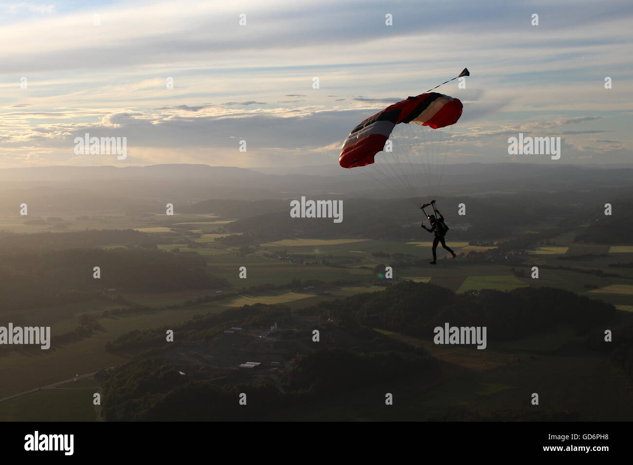 Funjump skydiving from 1200 ft over Norway Stock Photo - Alamy