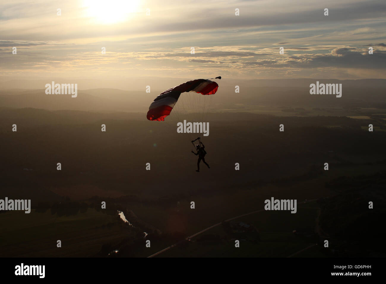 Funjump skydiving from 1200 ft over Norway Stock Photo - Alamy