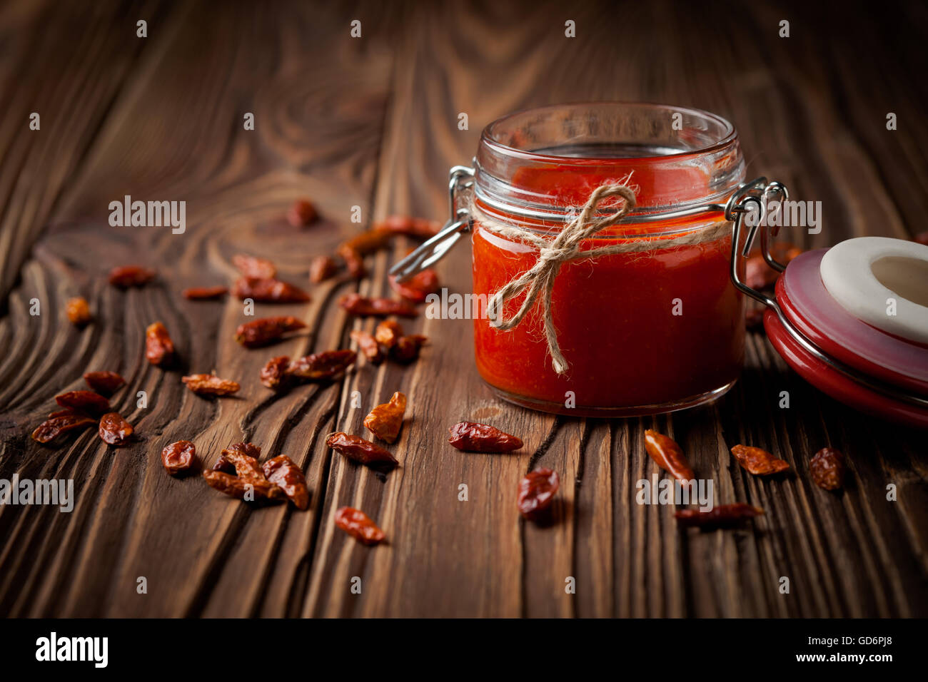 Sriracha hot sauce hi-res stock photography and images - Alamy