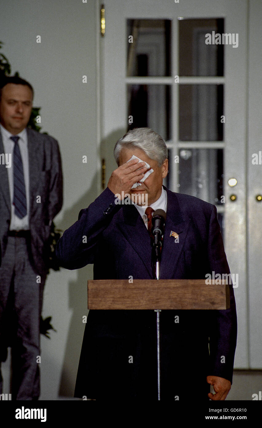 George h w bush 1991 rose garden hi-res stock photography and images ...