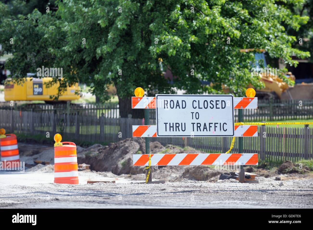Construction road signs hi-res stock photography and images - Alamy