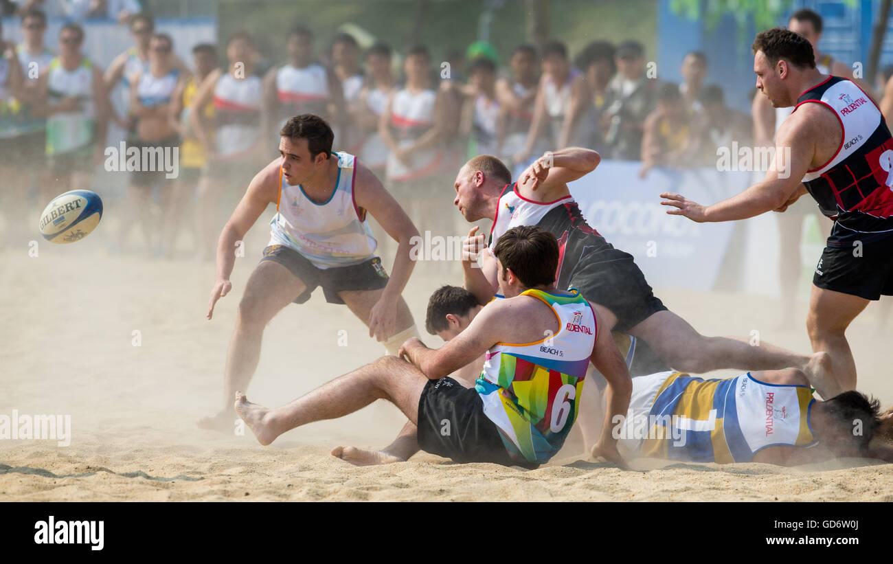 Beach rugby woman hi-res stock photography and images - Alamy